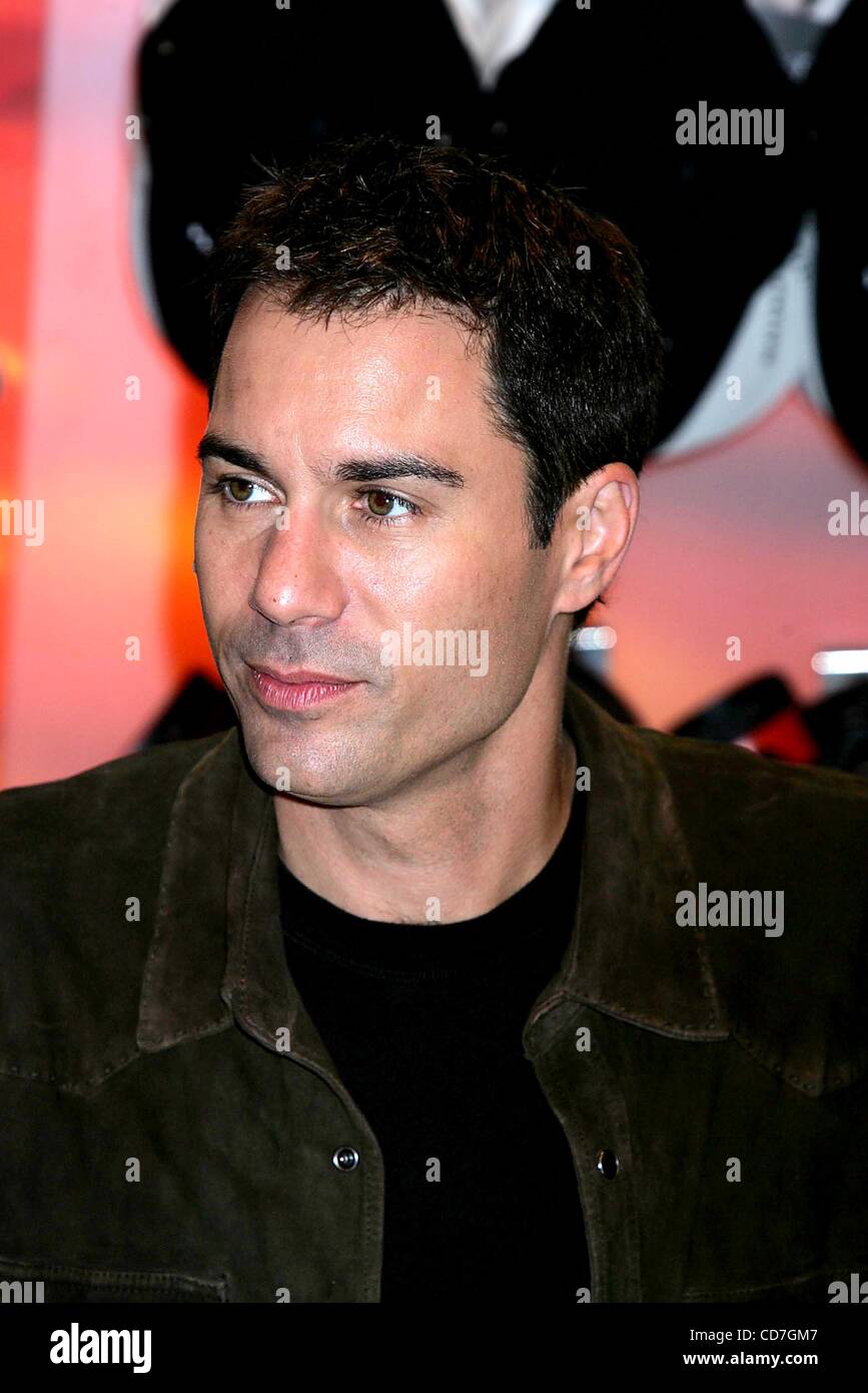 Sept. 15, 2004 - New York, New York, U.S. - K39502RM.A MEET AND GREET ...