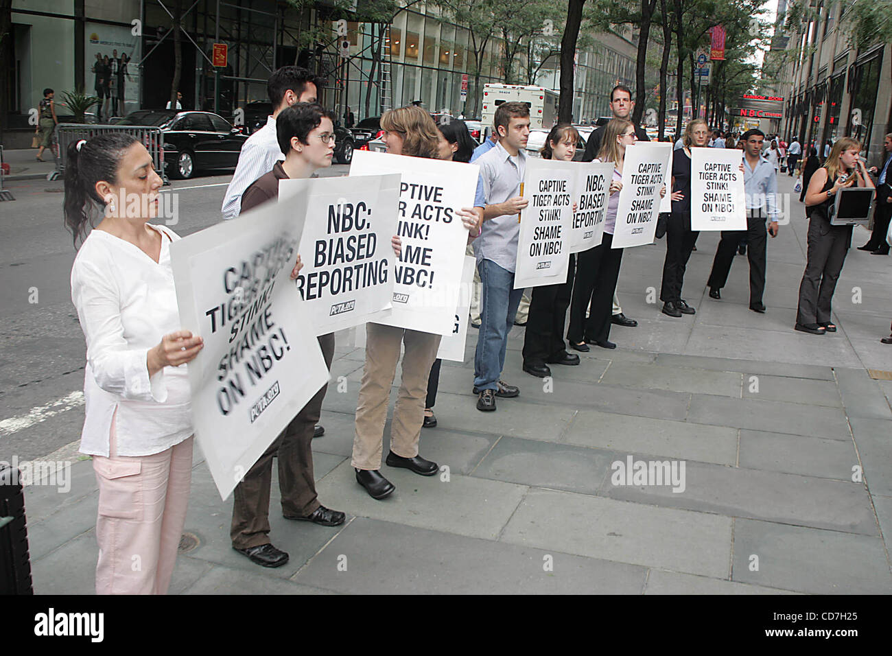 Sept. 18, 2004 - New York, New York, U.S. - K39537RM.PETA PROTESTERS ...