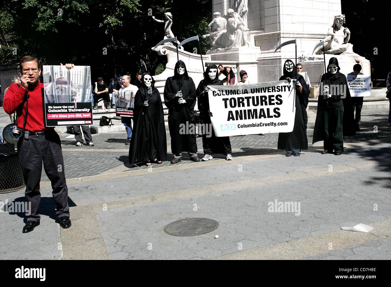 Sept. 20, 2004 - New York, New York, U.S. - K39545RM.PETA PROTEST ...