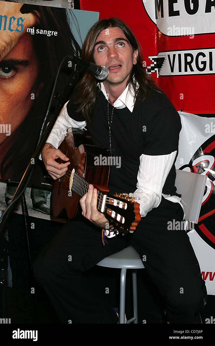 Sept 28 2004 new york hi-res stock photography and images - Alamy