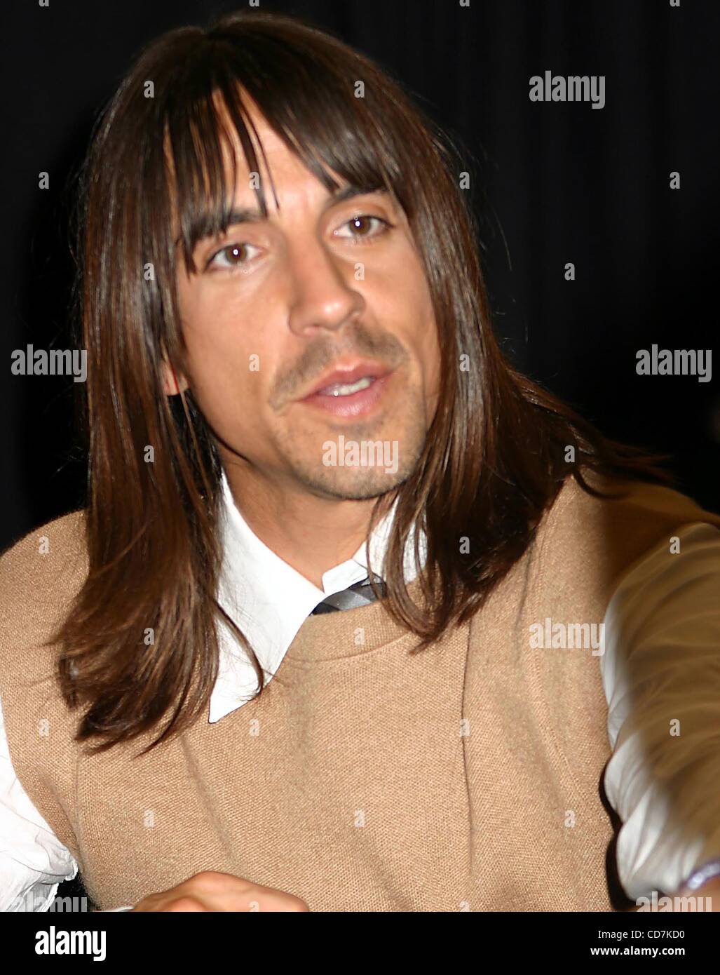 Oct. 6, 2004 - New York, New York, U.S. - K39797ML.ANTHONY KIEDIS ...