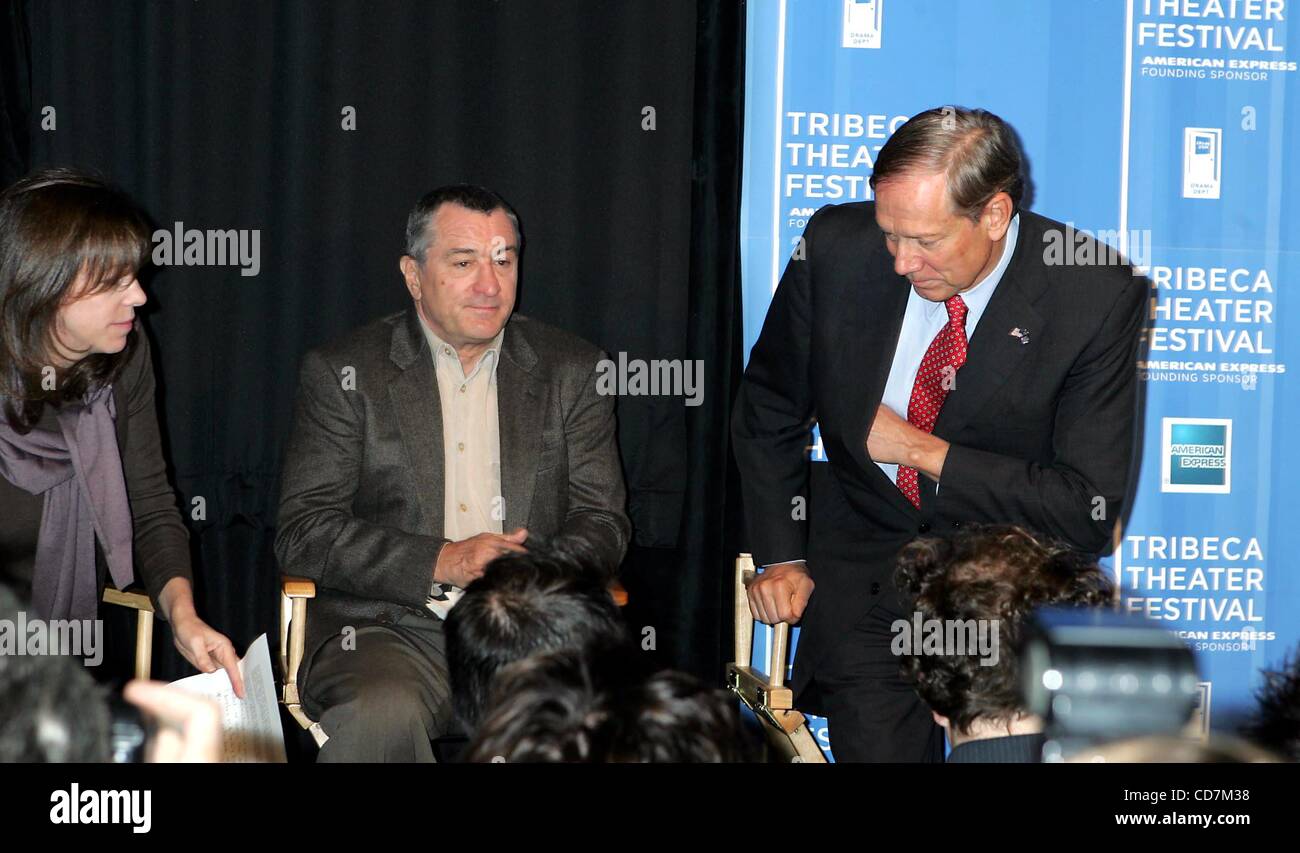 Oct. 13, 2004 - New York, New York, U.S. - K39889RM.GOVERNOR PATAKI AND ...
