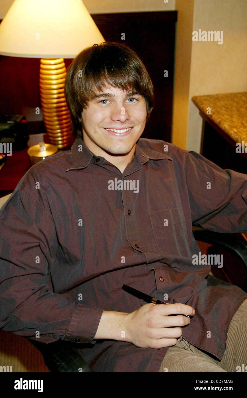 Joan of arcadia hi-res stock photography and images - Alamy