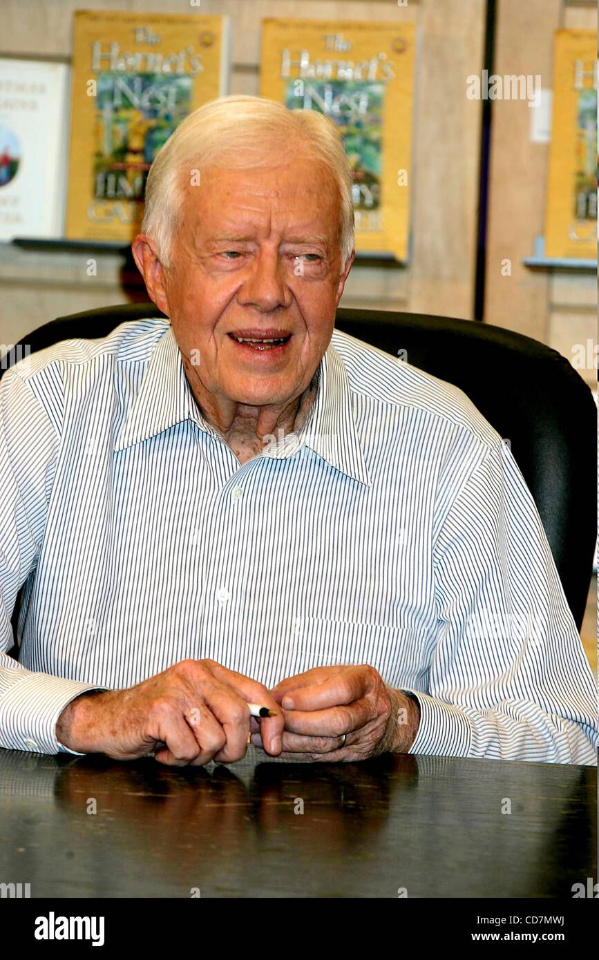 Oct. 19, 2004 - New York, New York, U.S. - K39986RM.EX-PRESIDENT JIMMY ...