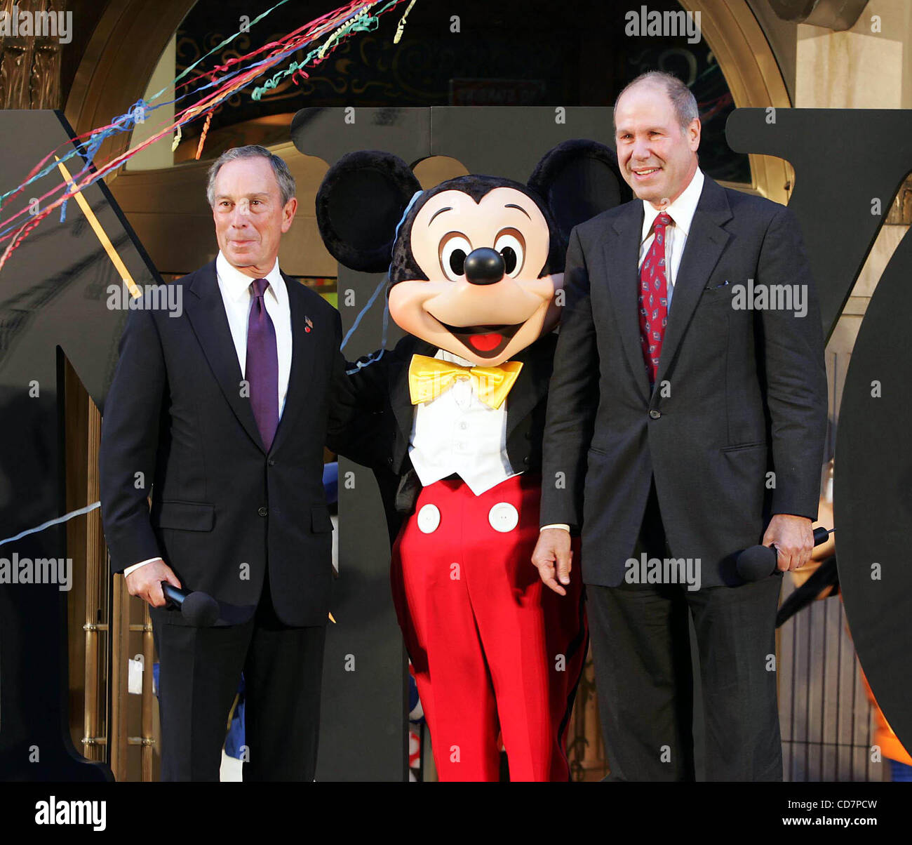 Michael eisner disney hi-res stock photography and images - Alamy