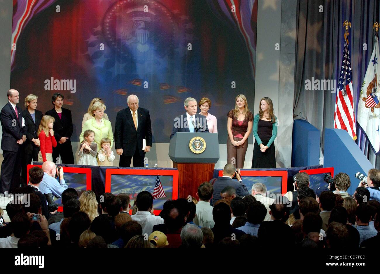 George w bush speech 2004 hi-res stock photography and images - Alamy