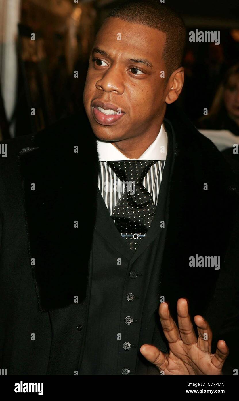 Nov. 4, 2004 - New York, New York, U.S. - K40268RM.JAY-Z '' FADE TO ...