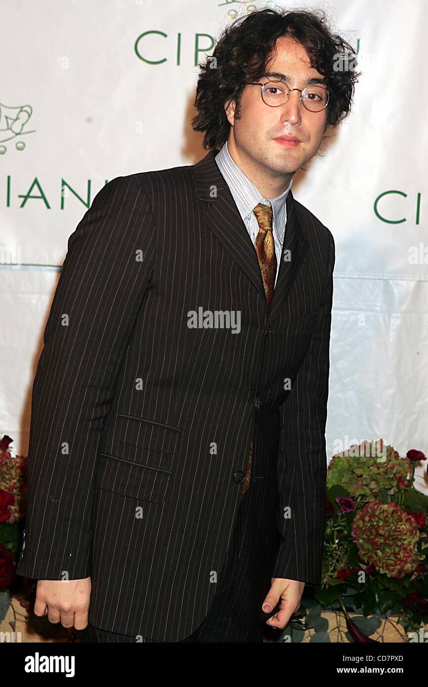 Nov. 4, 2004 - New York, New York, U.S. - K40267RM.SEAN P. DIDDY COMBS ...