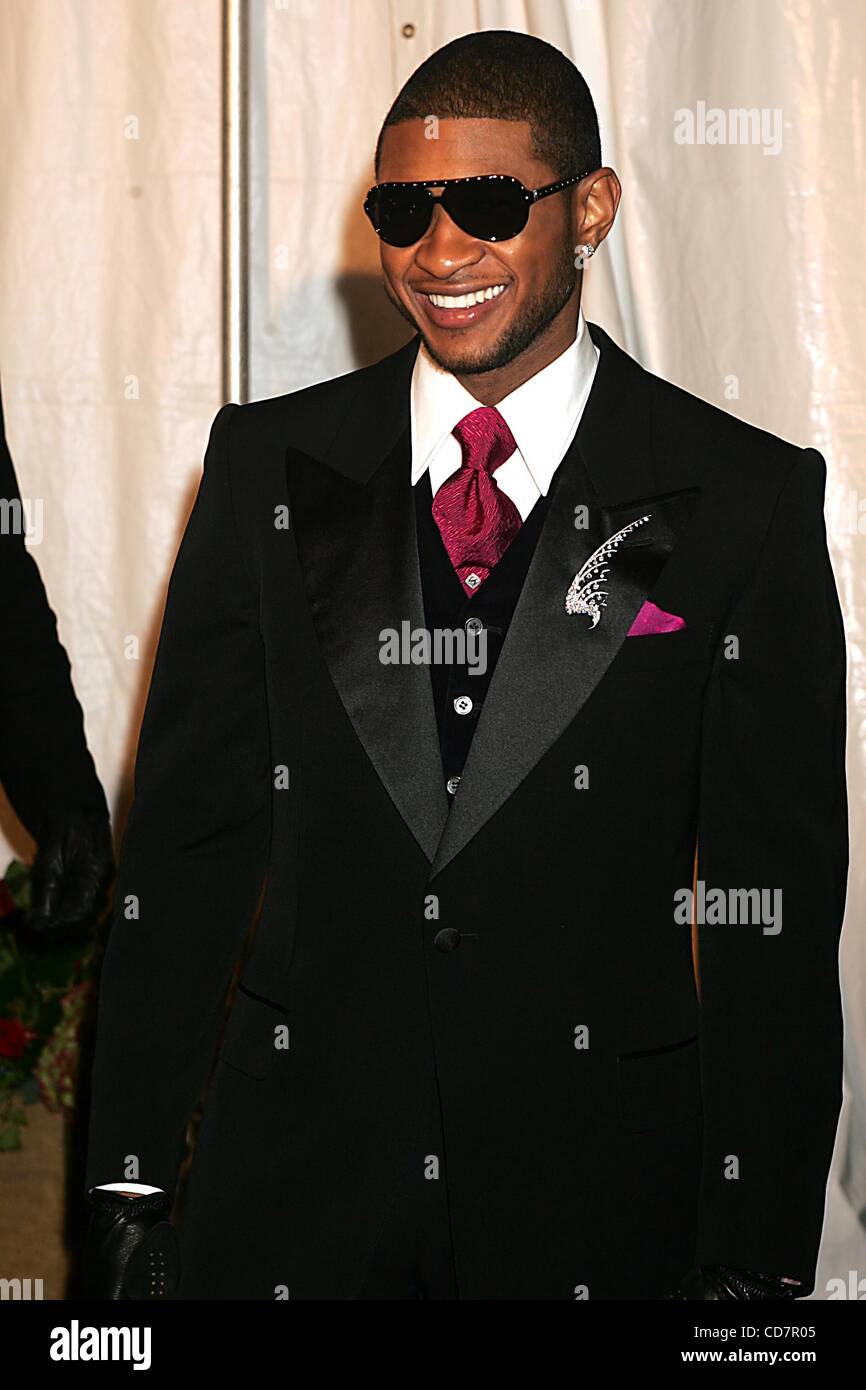 Nov. 4, 2004 - New York, New York, U.S. - K40267RM.SEAN P. DIDDY COMBS ...