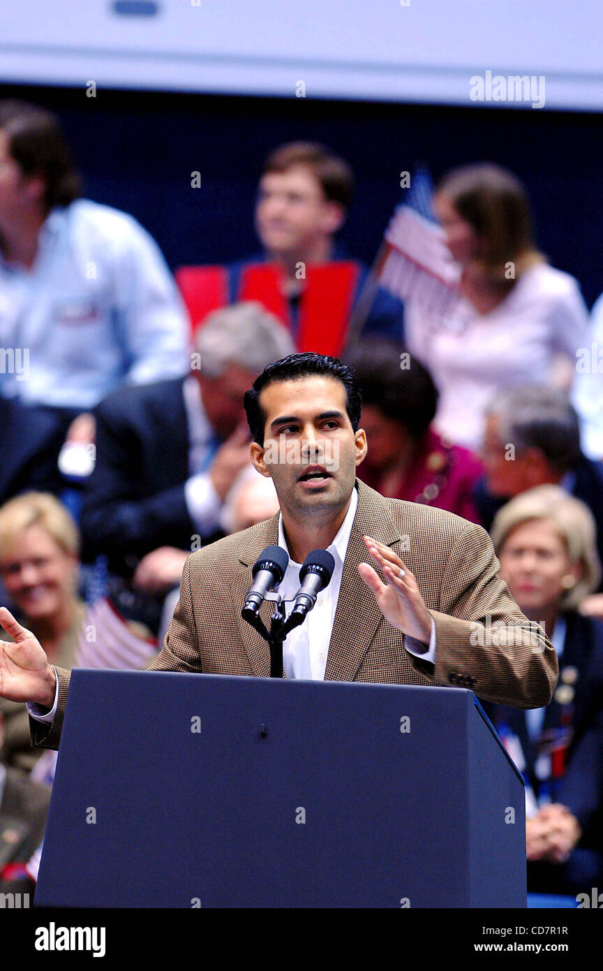 Nov. 4, 2004 - Texas, U.S. - K40228JN .President George W. Bush's Rally ...