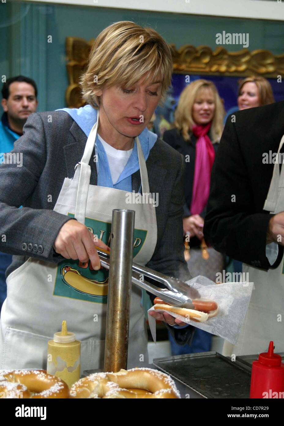 Nov. 5, 2004 - New York, New York, U.S. - K40269JBU.ELLEN DEGENERES ...