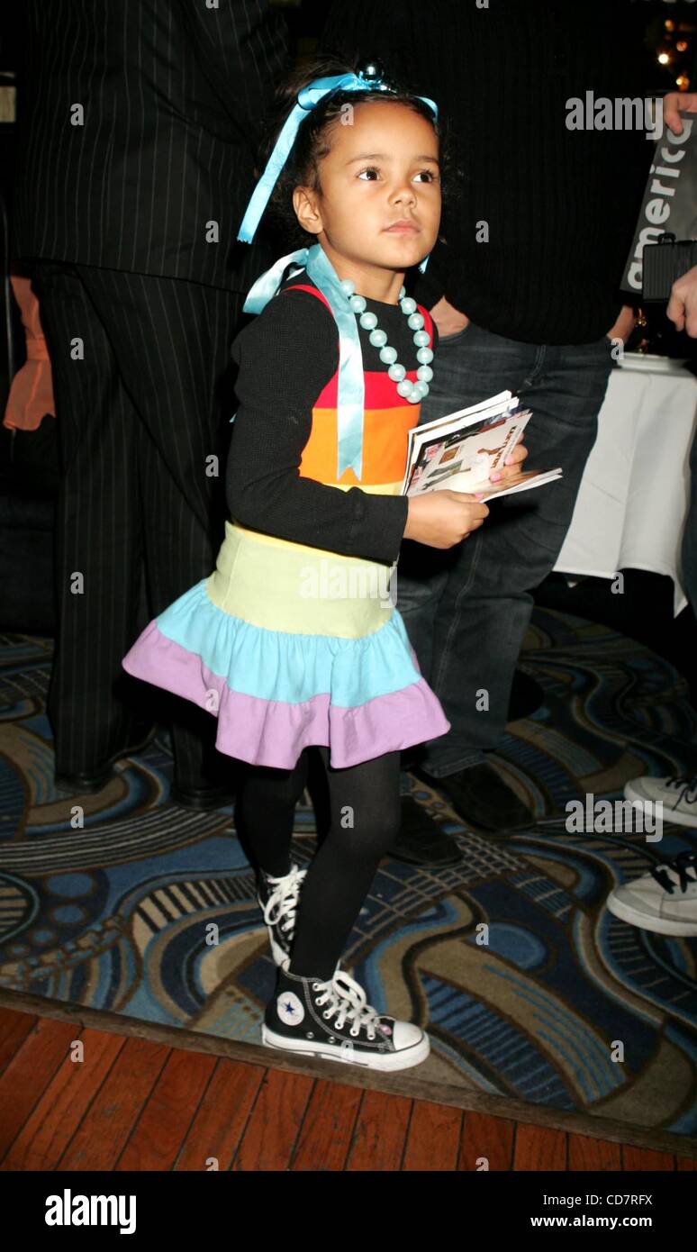 Nov. 9, 2004 - New York, New York, U.S. - K40289RM.SHINE ORGANIZATION ...