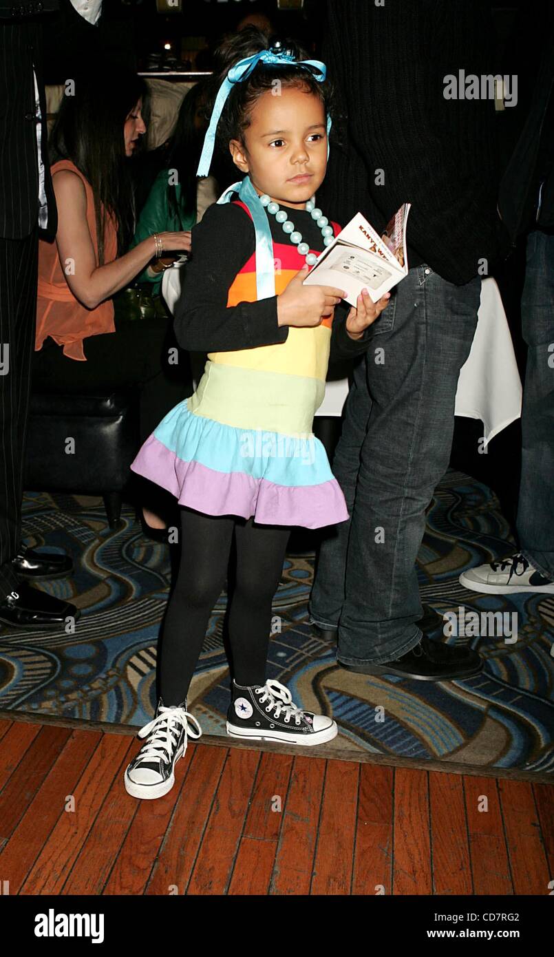 Eva dash hi-res stock photography and images - Alamy