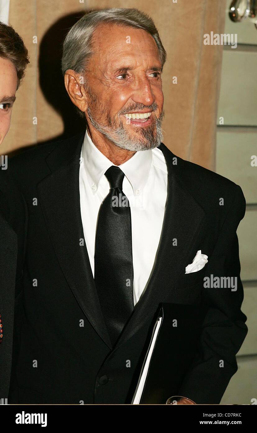 Nov. 9, 2004 - New York, New York, U.S. - K39931RM.STELLA BY STARLIGHT ...