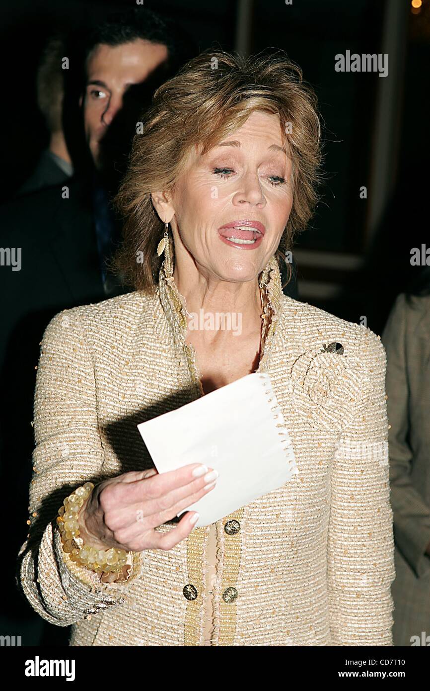 Nov. 12, 2004 - New York, New York, U.S. - K40375RM.JANE FONDA HONOREE ...