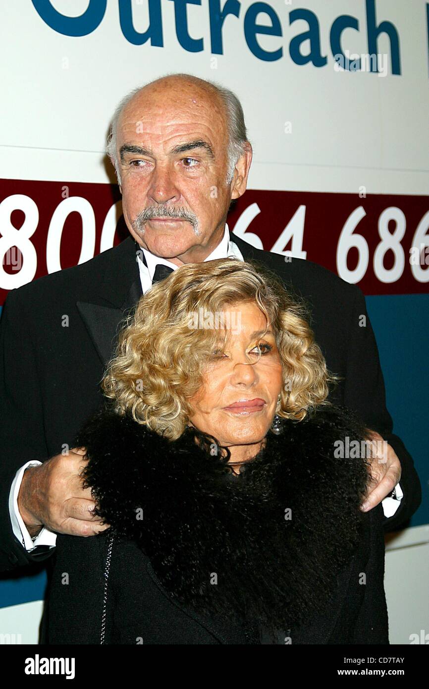 Nov. 15, 2004 - New York, New York, U.S. - K40396JBU.AMERICAN-ITALIAN ...