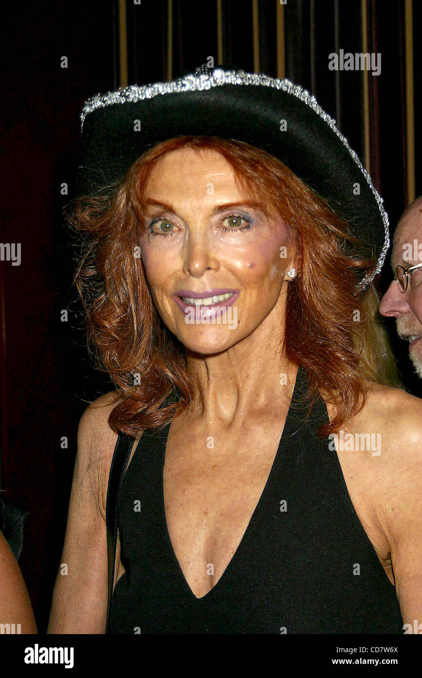 Nov. 22, 2004 - New York, New York, U.S. - K40518JBU.THE FISHER CENTER ...