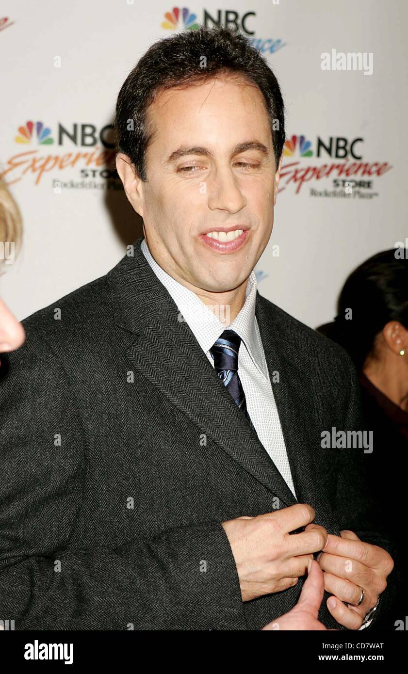 Nov. 22, 2004 - New York, New York, U.S. - K40504RM.JERRY SEINFELD ...