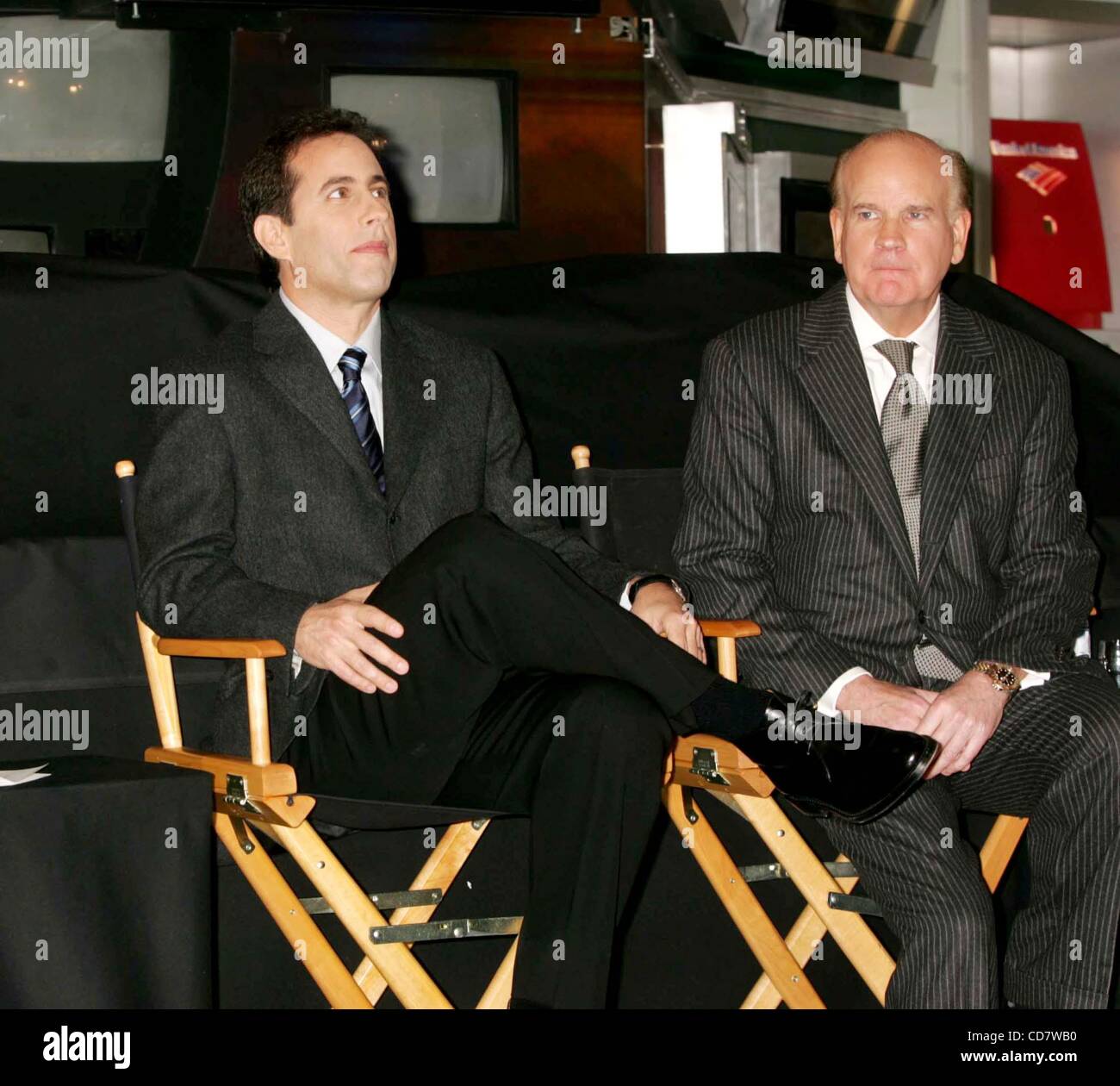 Nov. 22, 2004 - New York, New York, U.S. - K40504RM.JERRY SEINFELD ...