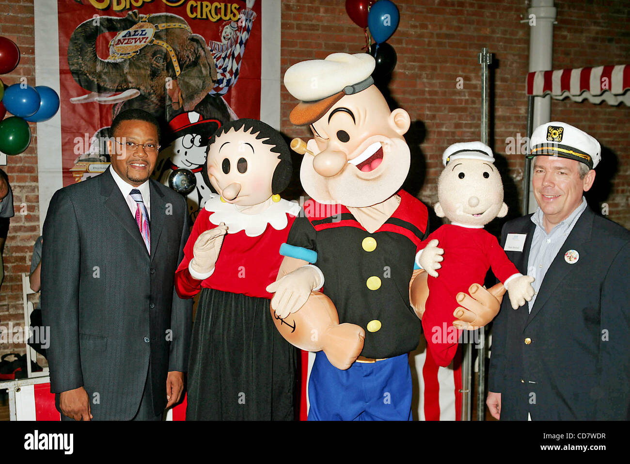 Popeye 2004 hi-res stock photography and images - Alamy