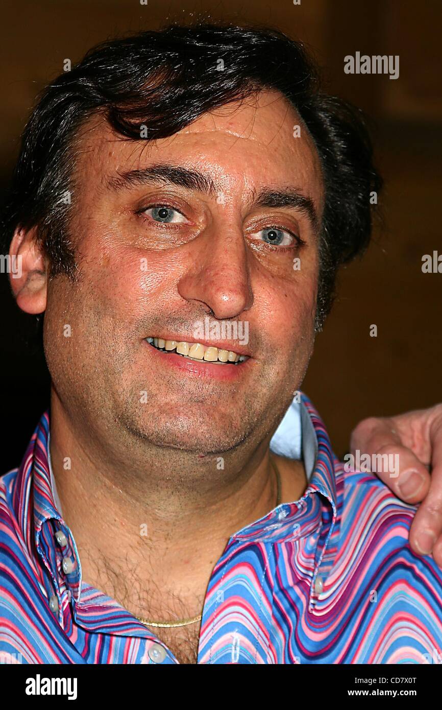 Nov. 29, 2004 - New York, New York, U.S. - K40595ML.THE UPTOWN HORNS ...