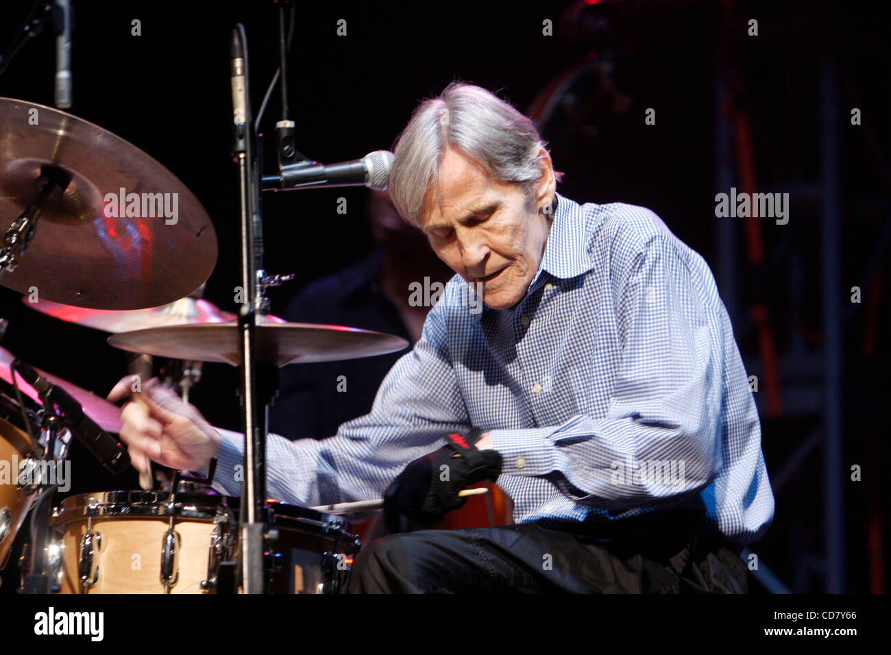 Levon helm hi-res stock photography and images - Alamy