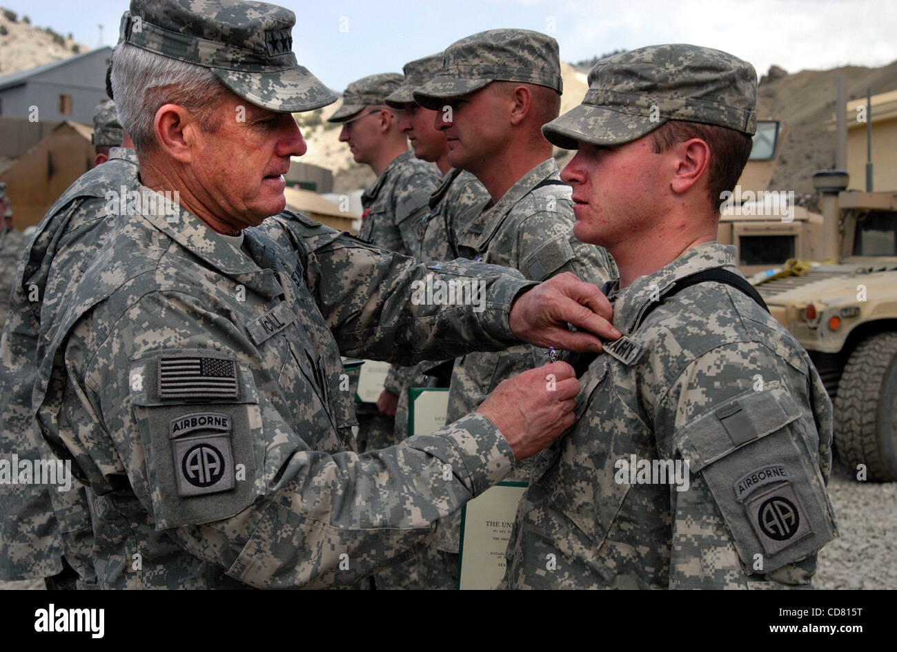 Fob airborne hi-res stock photography and images - Alamy