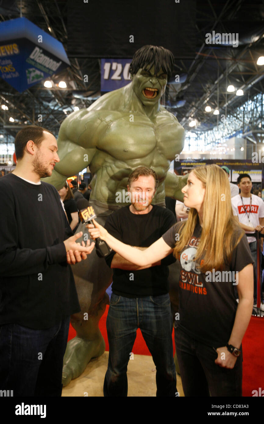 Tim roth incredible hulk hulk hi-res stock photography and images - Alamy