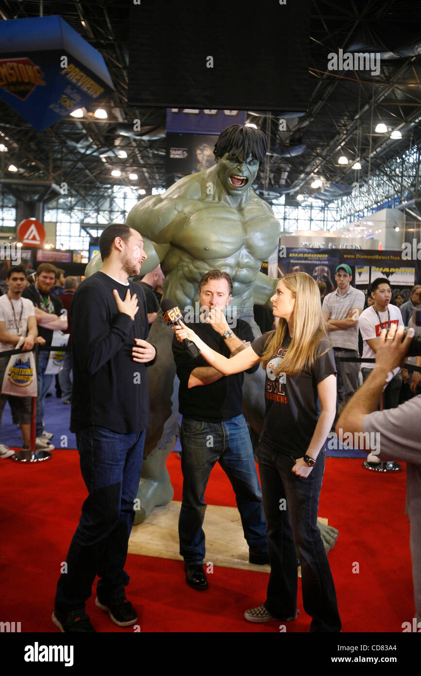 Director of "The Incredible Hulk", Louis Leterrier and actor Tim Roth ...