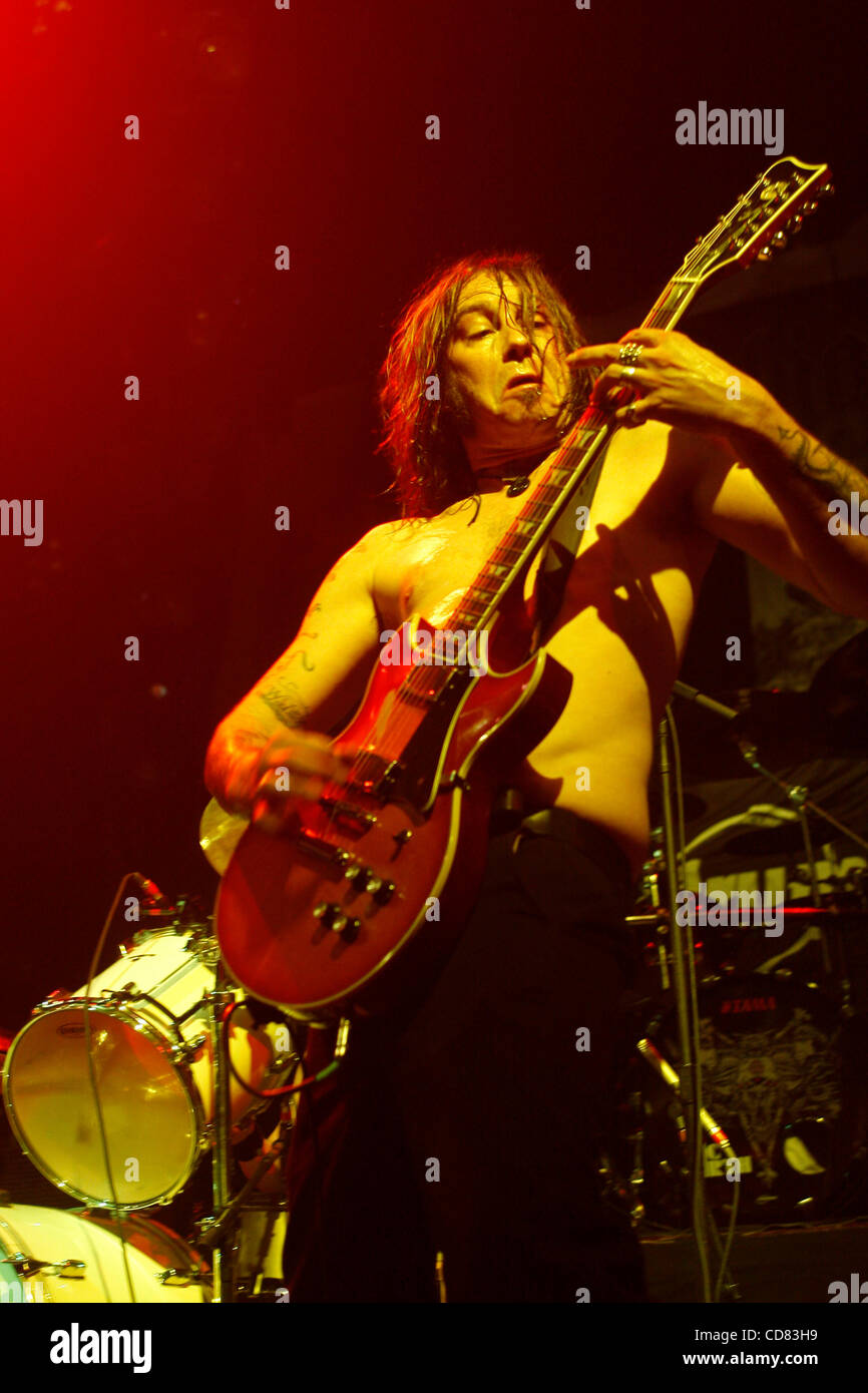 High on Fire performing at The Hammerstein Ballroom during Gigantour on ...