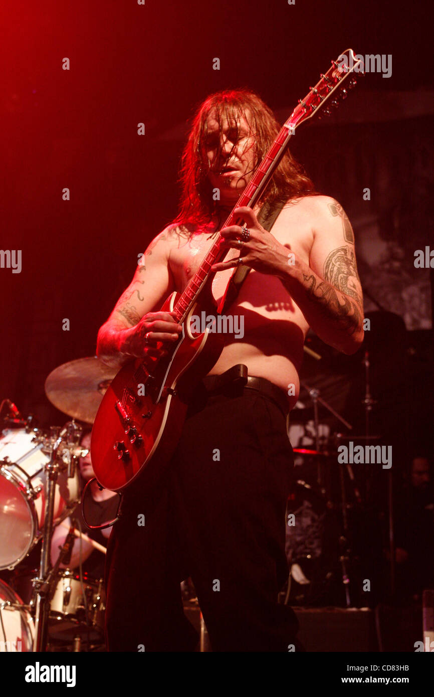 High on Fire performing at The Hammerstein Ballroom during Gigantour on ...