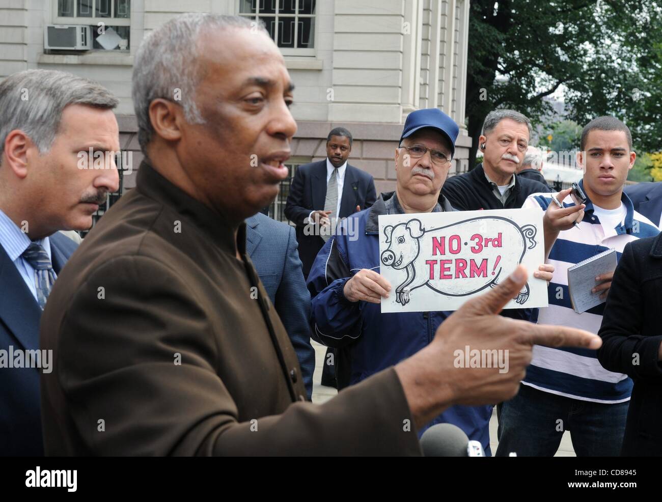 Oct 05, 2008 - Manhattan, New York, USA - Councilman CHARLES BARRON ...