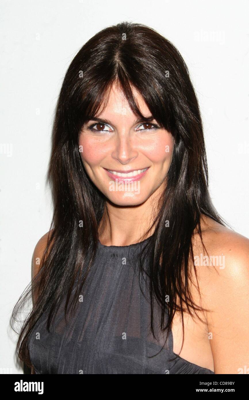 Oct 06, 2008 - Los Angeles, California, USA - Actress ANGIE HARMON at ...