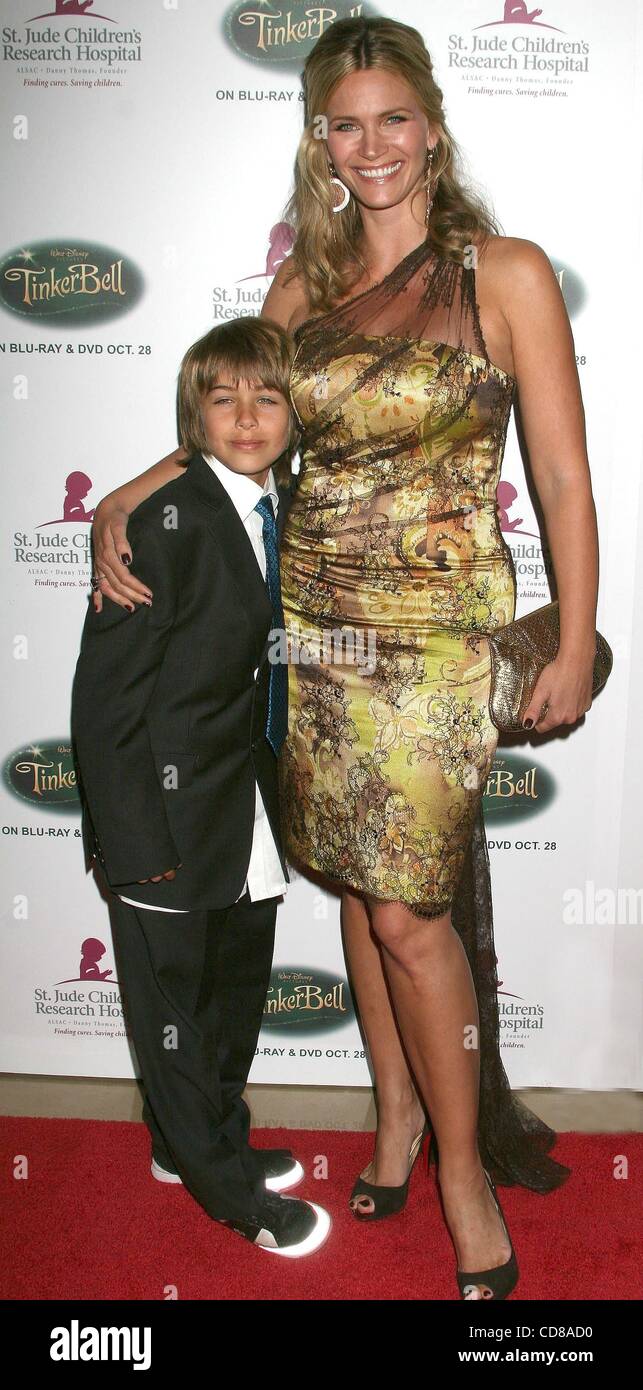 Natasha henstridge and her son hi-res stock photography and images - Alamy