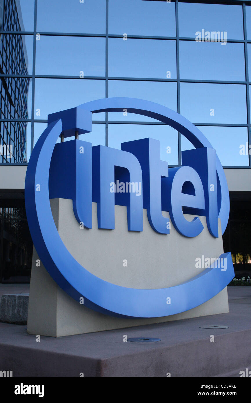 The headquarters of intel hi-res stock photography and images - Alamy