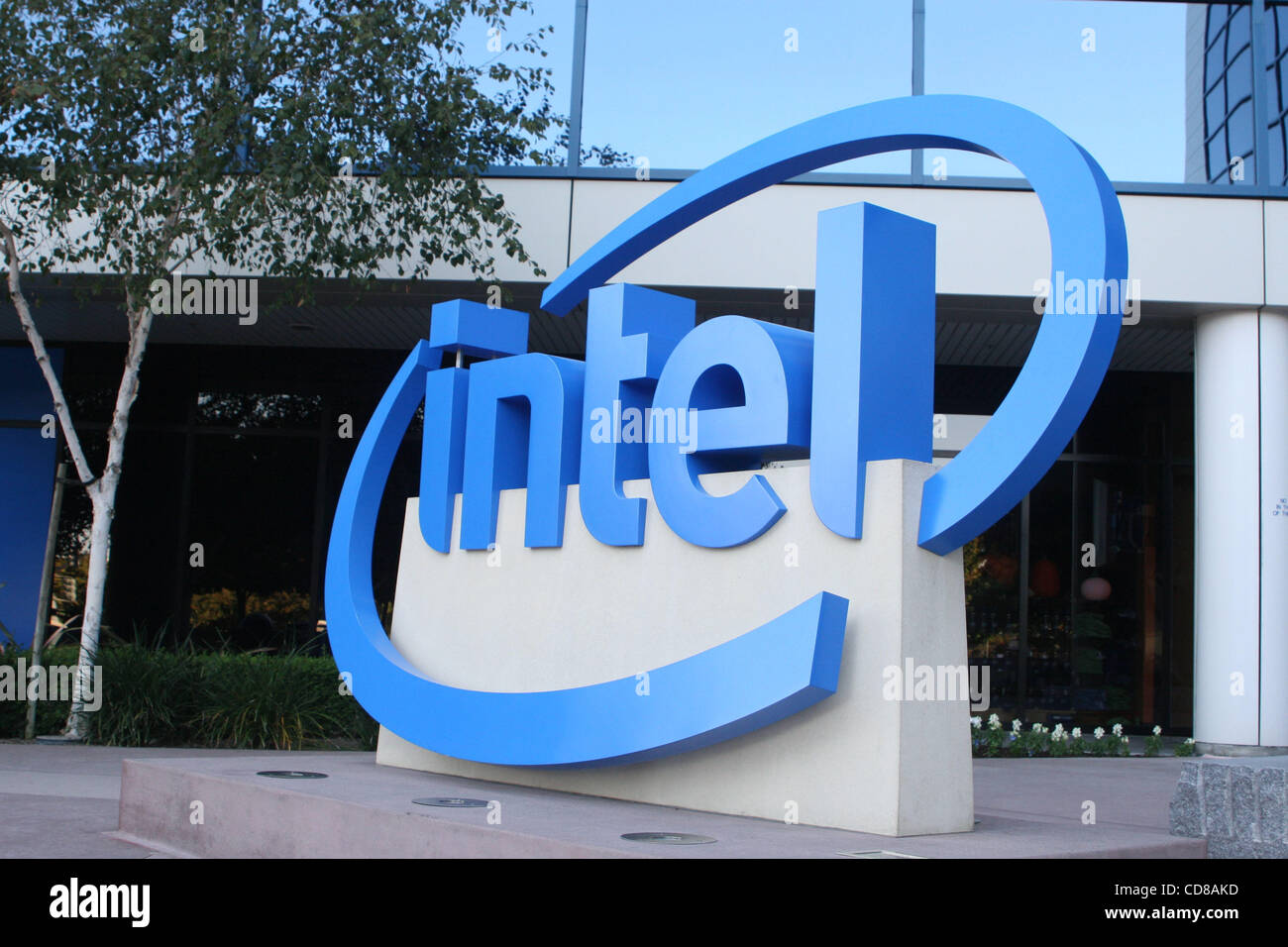 Oct 12, 2008 - Santa Clara, California, USA - Worldwide headquarters of ...