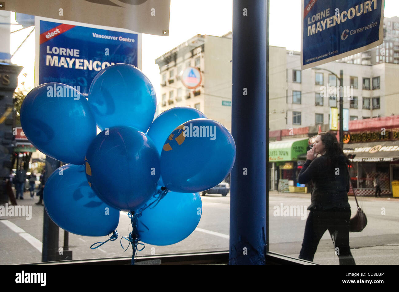 Election campaign balloons hi-res stock photography and images - Alamy