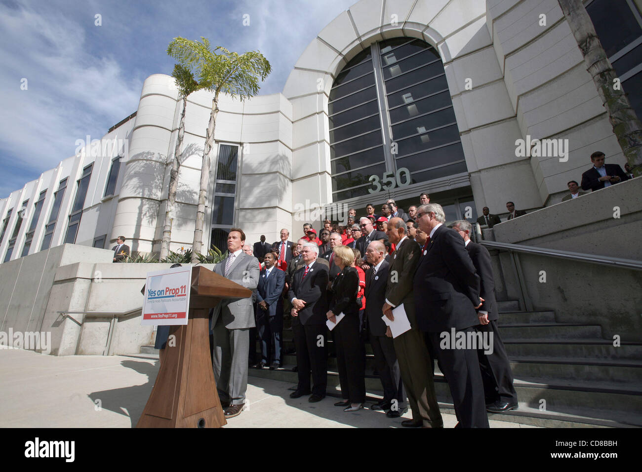 California Gov. Arnold Schwarzenegger and New York City Mayor Michael ...