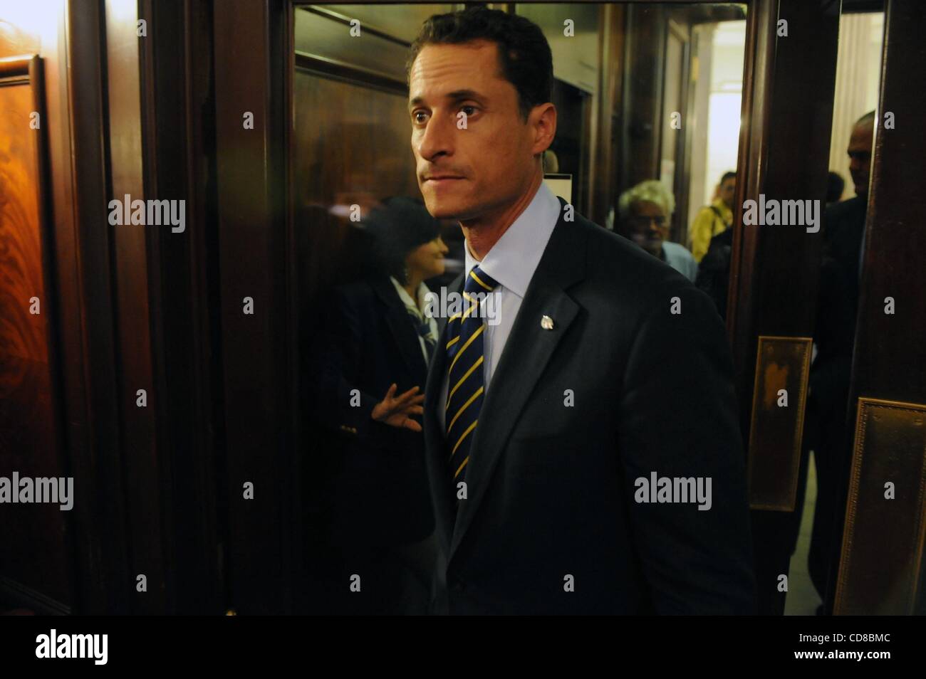 Oct 16, 2008 - Manhattan, New York, USA - Rep. ANTHONY WEINER (D-NY ...