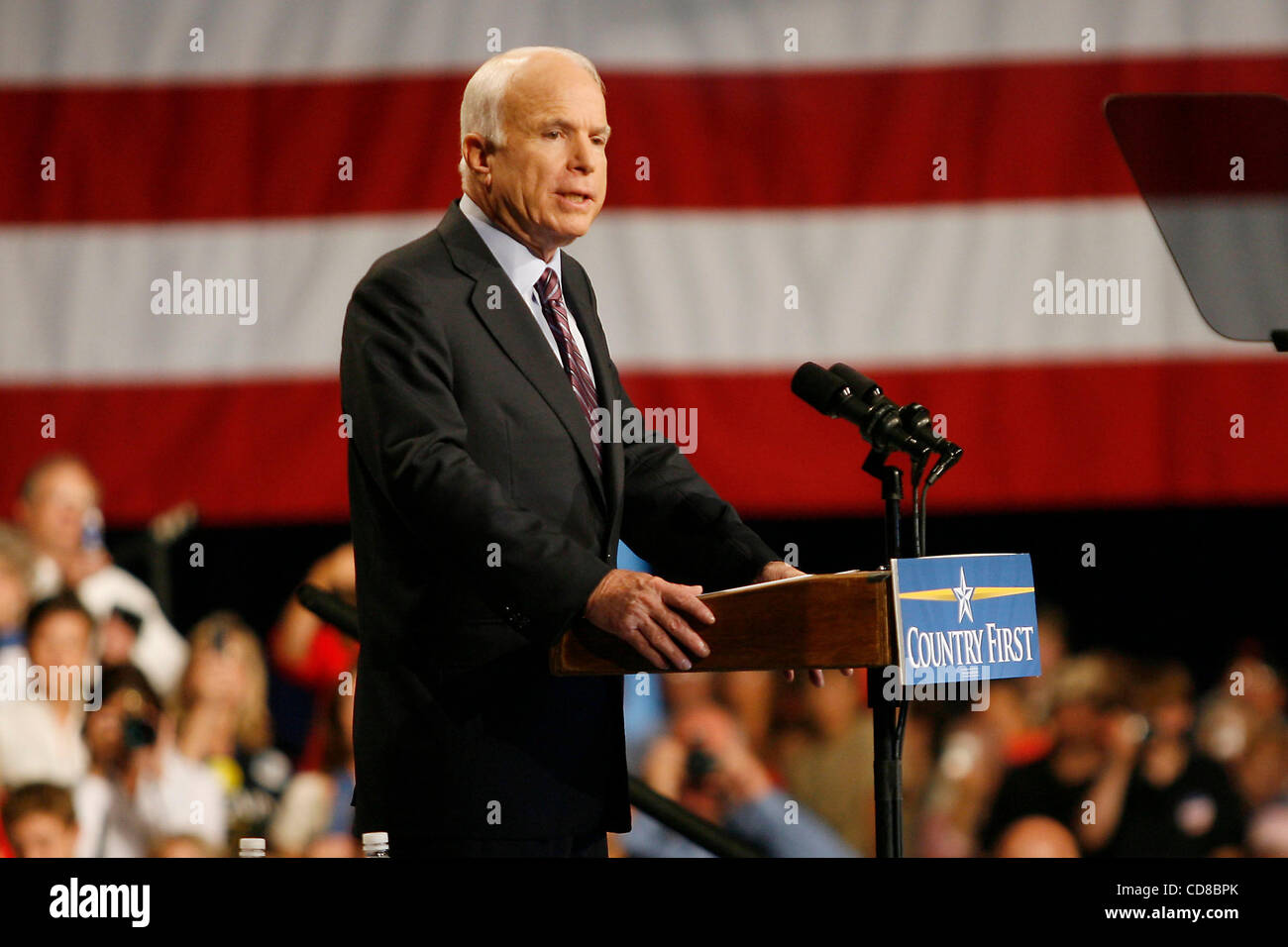 Oct 16, 2008 - Downingtown, Pennsylvania, USA - Following the final ...