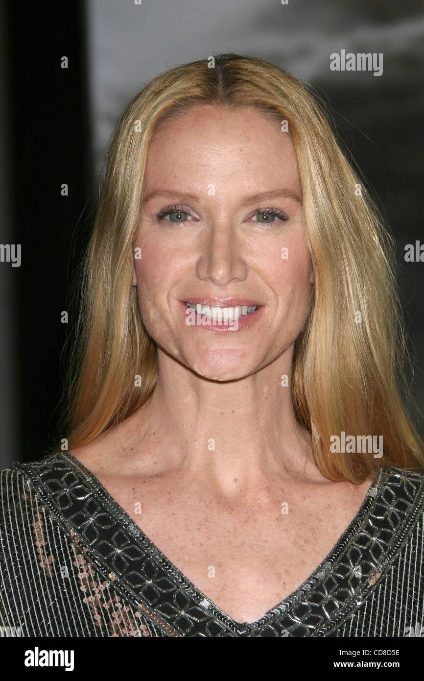 Oct 21, 2008 - Los Angeles, California, USA - Actress KELLY LYNCH at ...