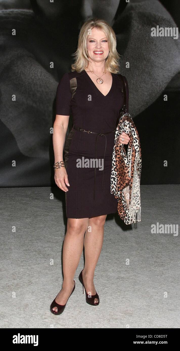 Oct 21, 2008 - Los Angeles, California, USA - TV Host Anchor MARY HART ...