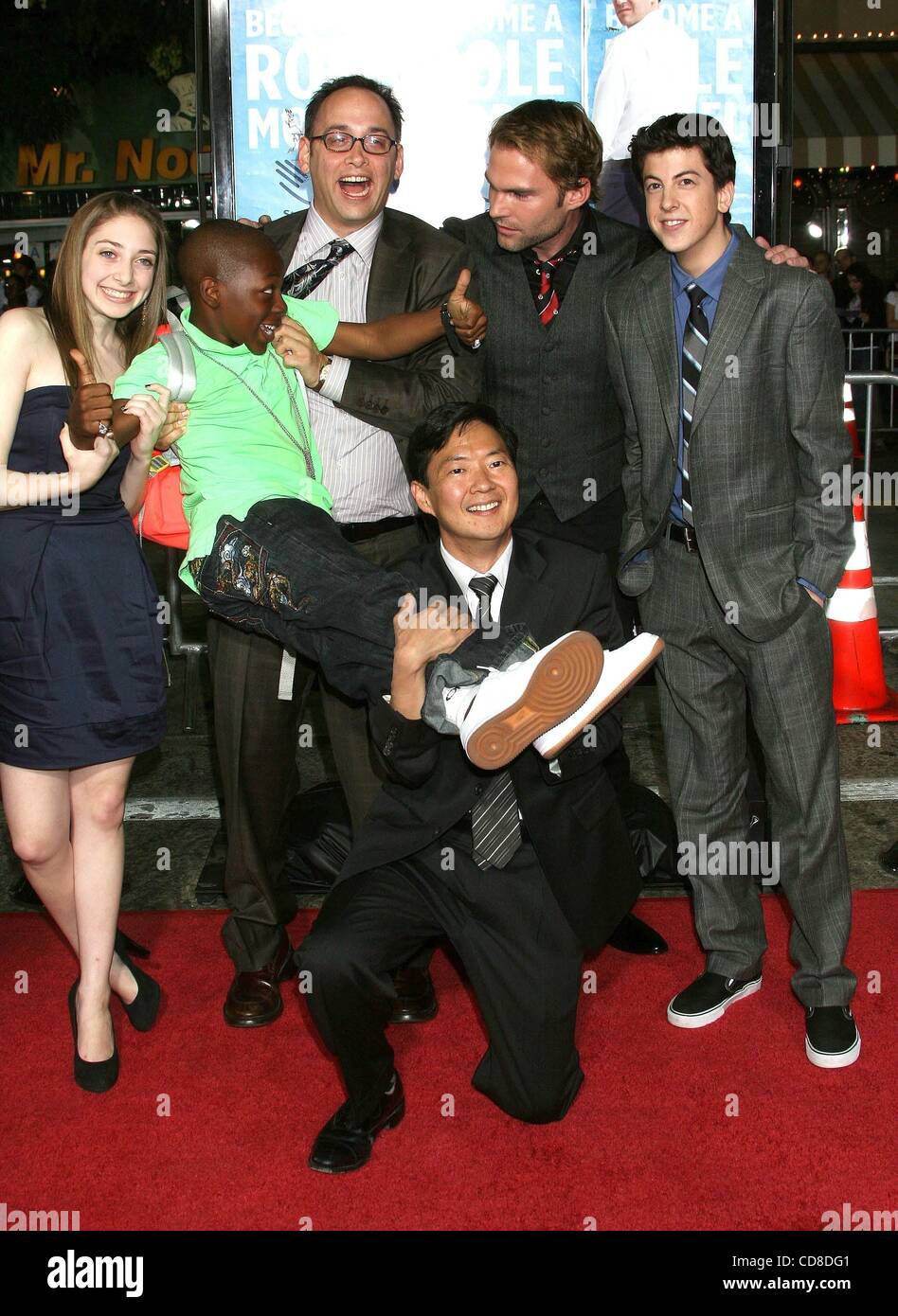 Oct 22, 2008 - Los Angeles, California, USA - Cast Shot: ALLIE STAMLER ...