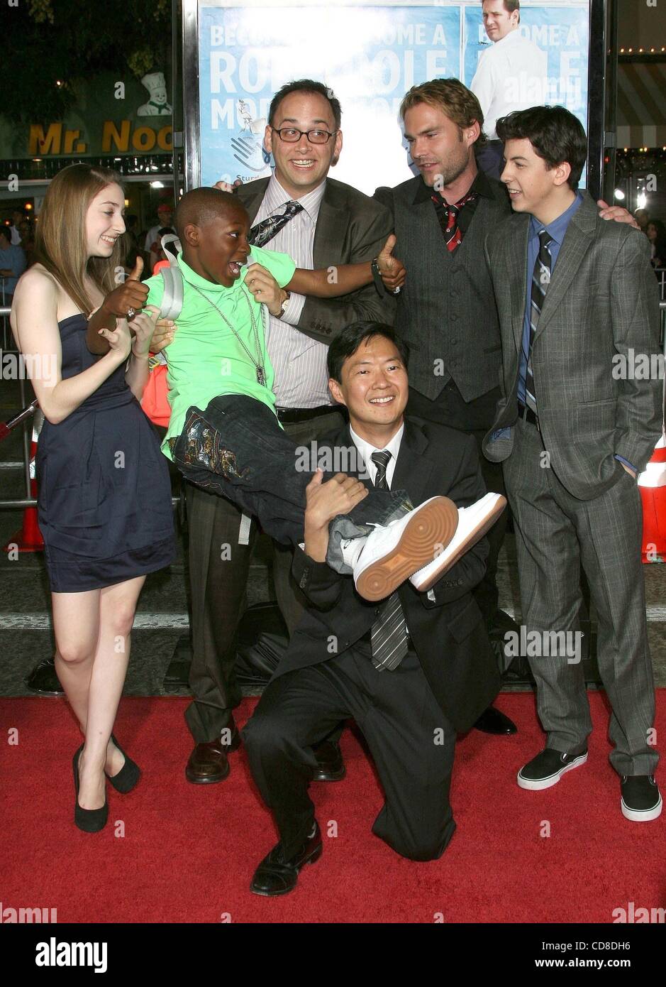 Oct 22, 2008 - Los Angeles, California, USA - Cast Shot: ALLIE STAMLER ...