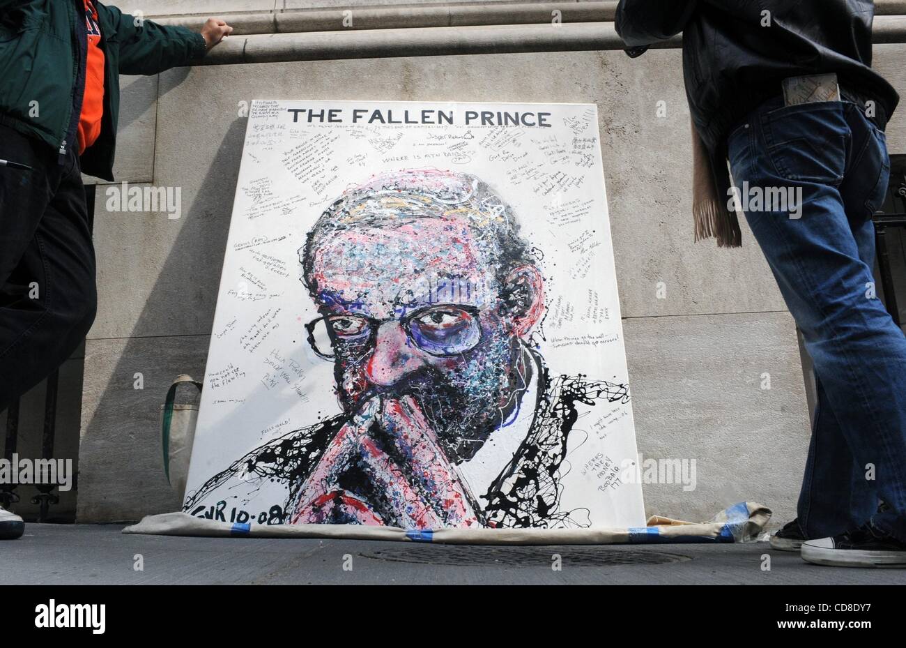 Oct 24, 2008 - Manhattan, New York, USA - Artist Geoffrey Raymond with ...