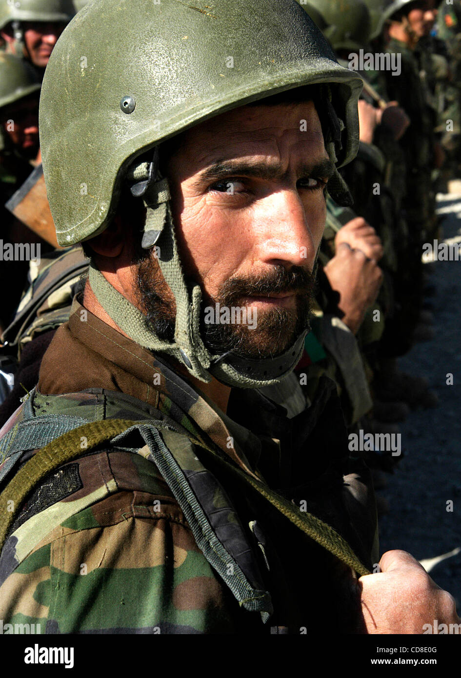 Two u s soldiers who hi-res stock photography and images - Alamy
