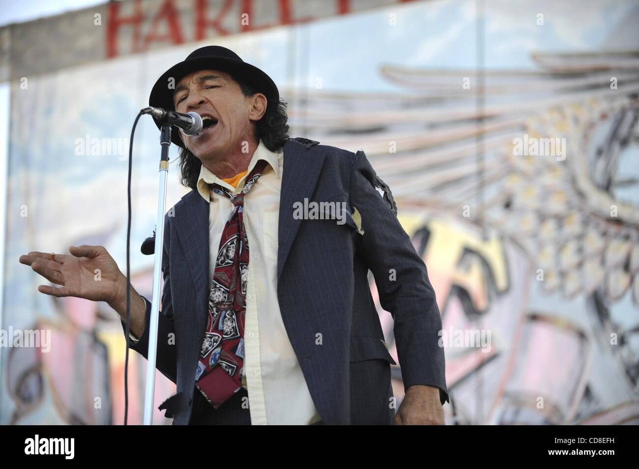 Oct 26, 2008 - Pomona, California, U.S. - The Tubes singer FEE WAYBILL ...