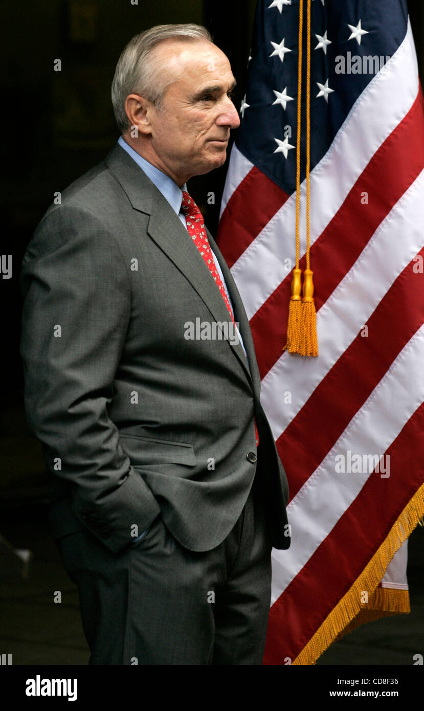 Oct 30, 2008 - Los Angeles, California, USA - Los Angeles Police ...