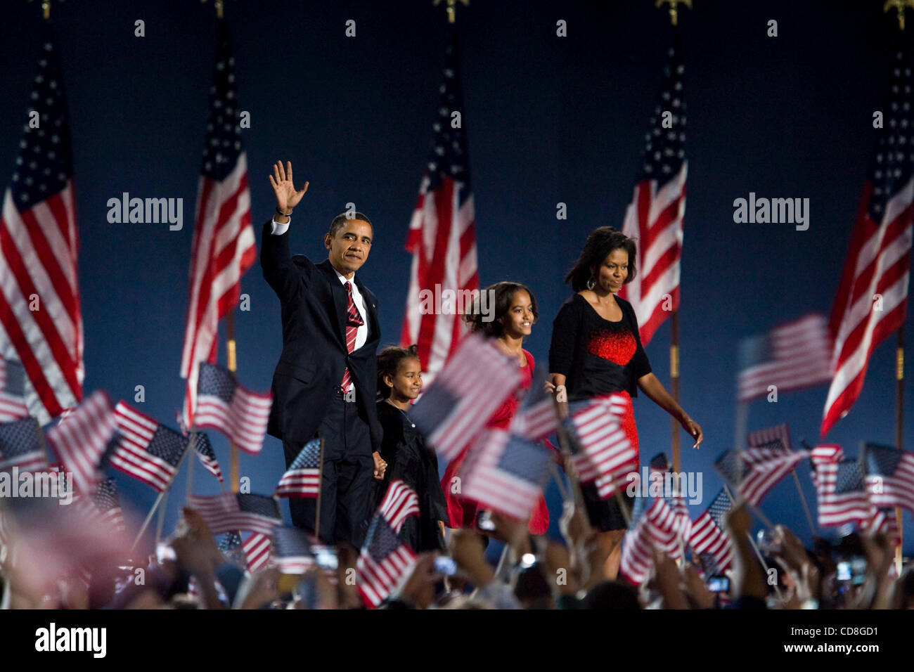 Obama election night grant park chicago hi-res stock photography and ...