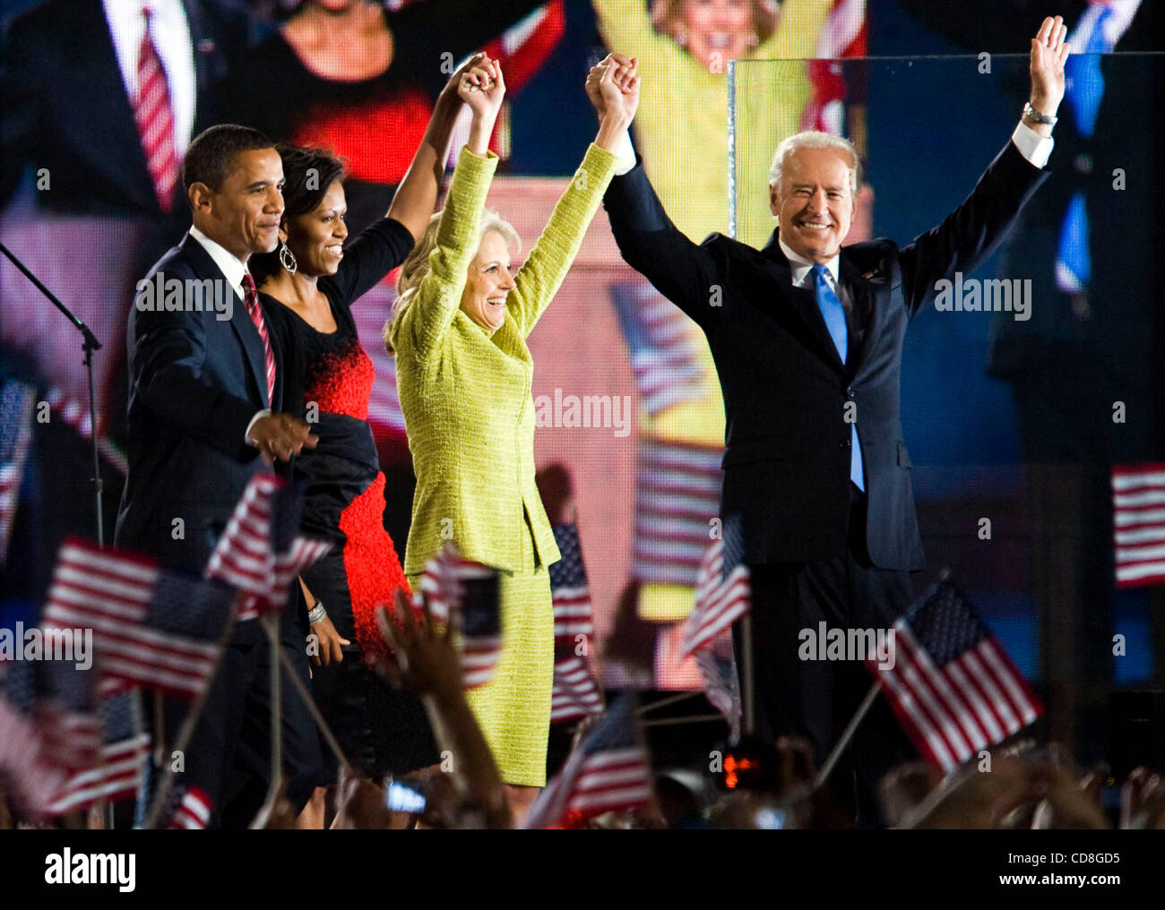 OBAMA ELECTION NIGHT BARACK OBAMA, MICHELLE OBAMA, KIDS, JOE BIDEN ...